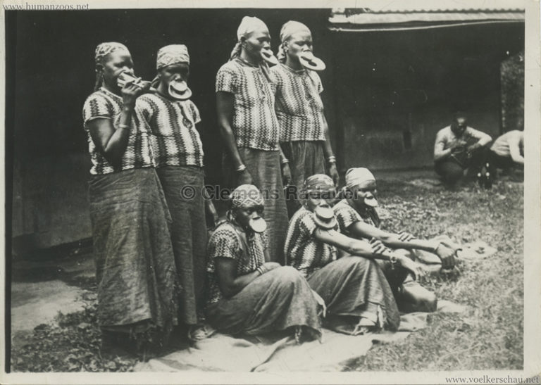 1929/1930 Les negresses/femmes à plateaux/Saucerlip Ubangi Savages ...